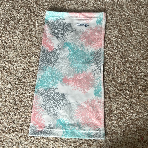 DSG | Accessories | Dsg Neck Gator Coral Pattern | Poshmark